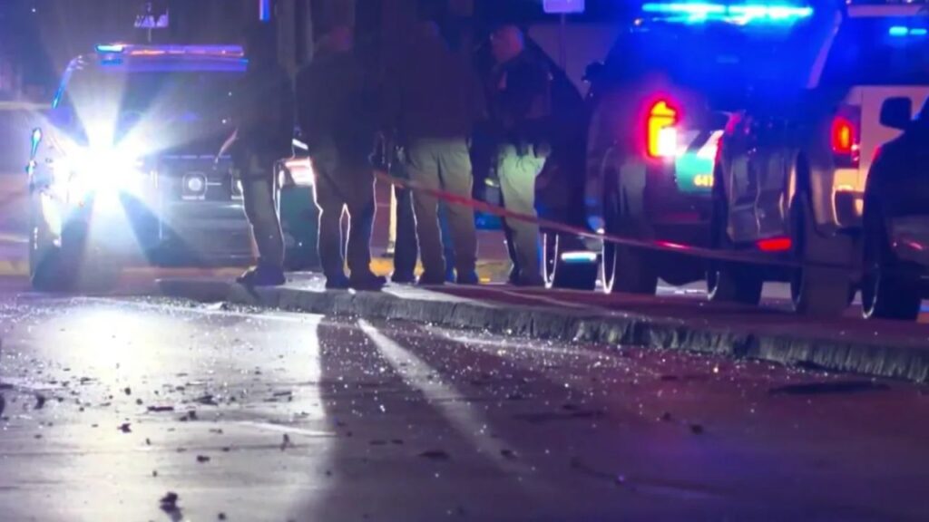 Two Killed, One Hospitalized in Late-Night Two-Car Crash in Oakland ...